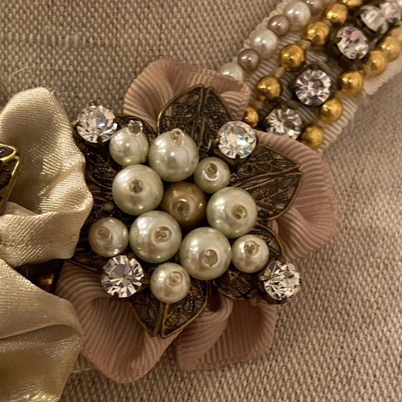 Annie G | Jewelry | Annie G Necklace Neutral Satin Flowers Pearls ...